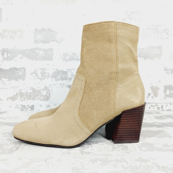 Blondo | Shoes | New Blondo Sadie Waterproof Suede Tan Stacked Heel ...